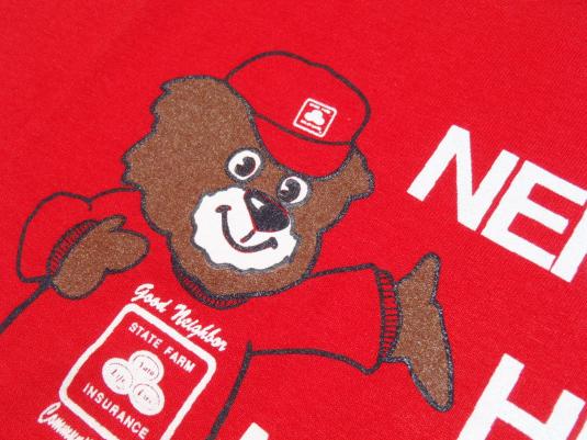 Vintage 1990s State Farm Good Neighbor Bear Red T-Shirt XL | Defunkd