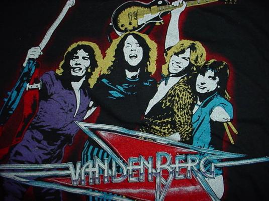 Vintage Vandenberg T-Shirt World Tour 1983 M/S | Defunkd