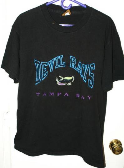 Vintage 90s Tampa Bay Devil Rays Embroidered T-shirt | Defunkd